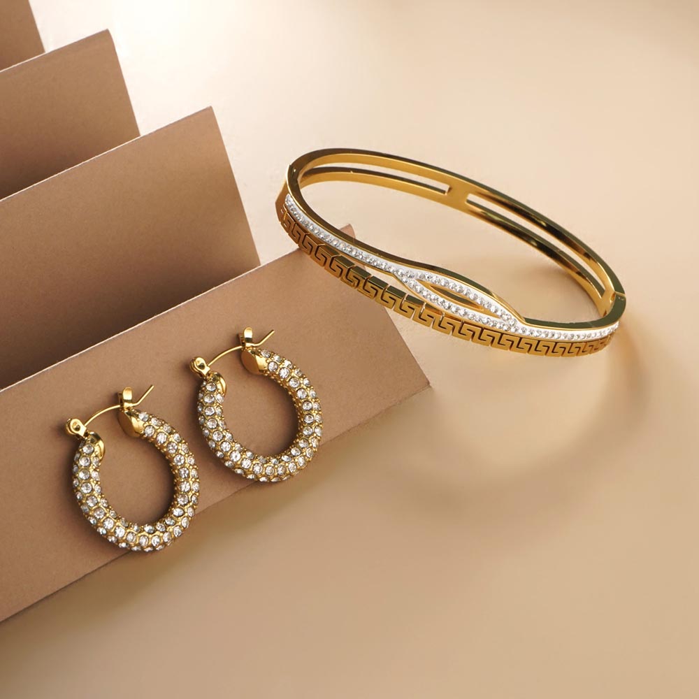 Multi Stone Q Clasp Bracelet & Diamond Studded Hoop Earrings Combo Set ...