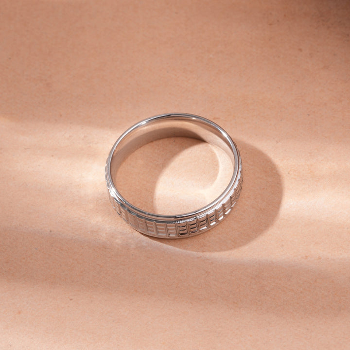Celtic Eternity Textured Ring – PALMONAS