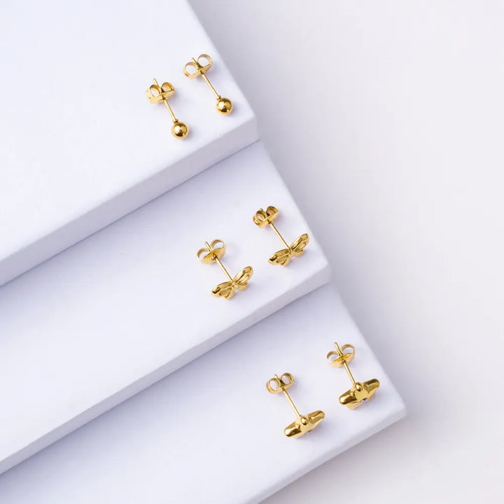 Bloom Aura Golden Floral Stud Earring Set – PALMONAS