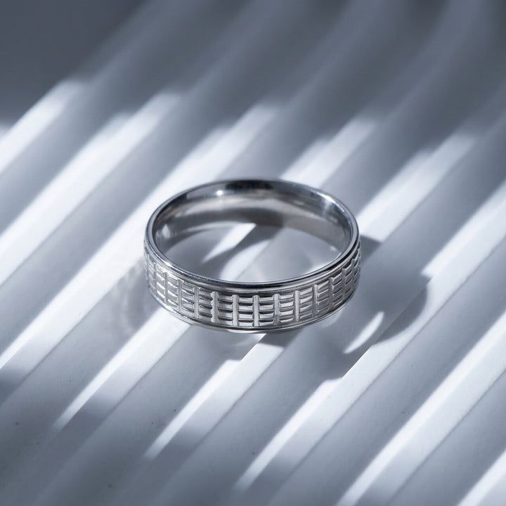 Celtic Eternity Textured Ring – PALMONAS